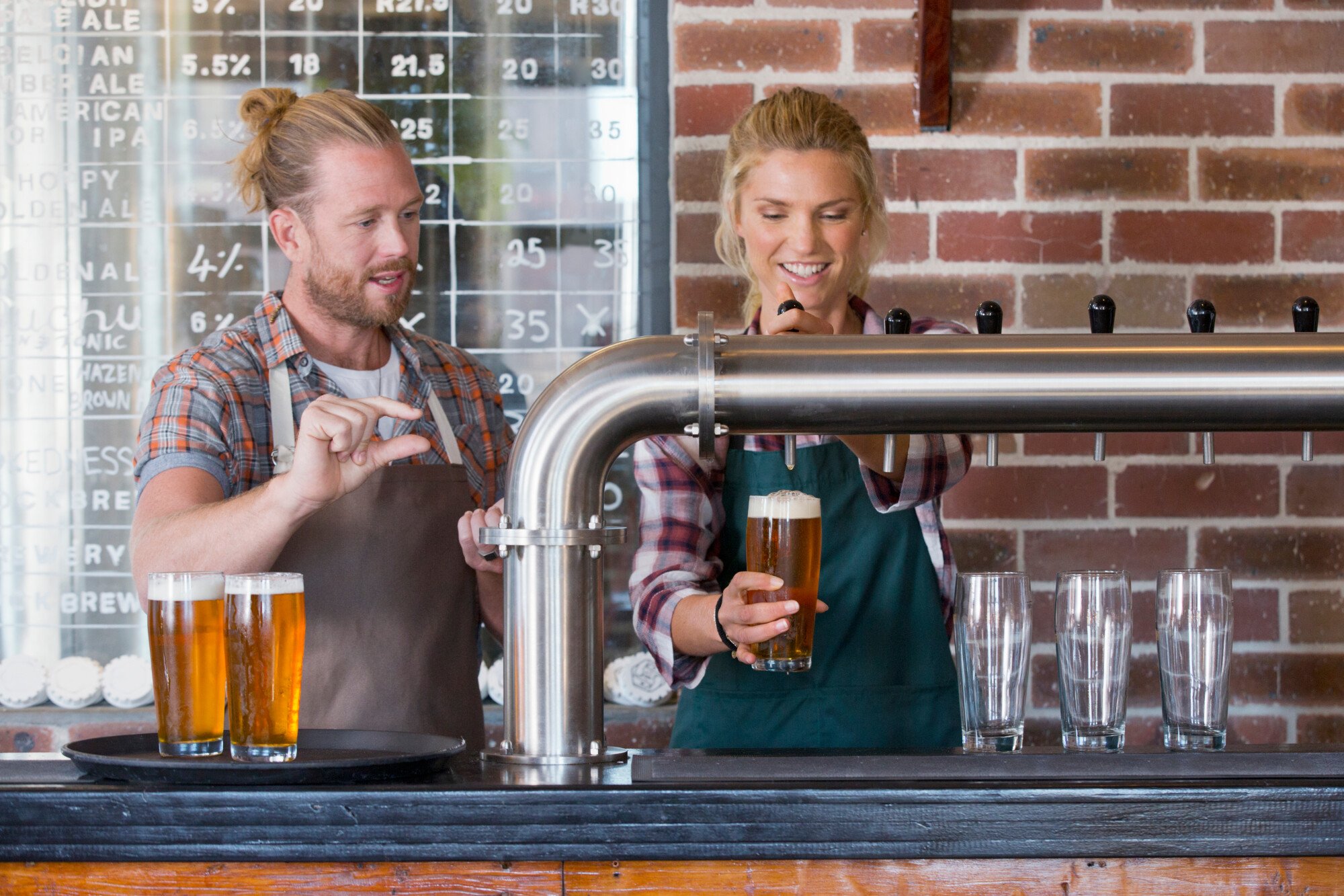 9 Situations That Every Bartender Should be Prepared For | Bartending ...